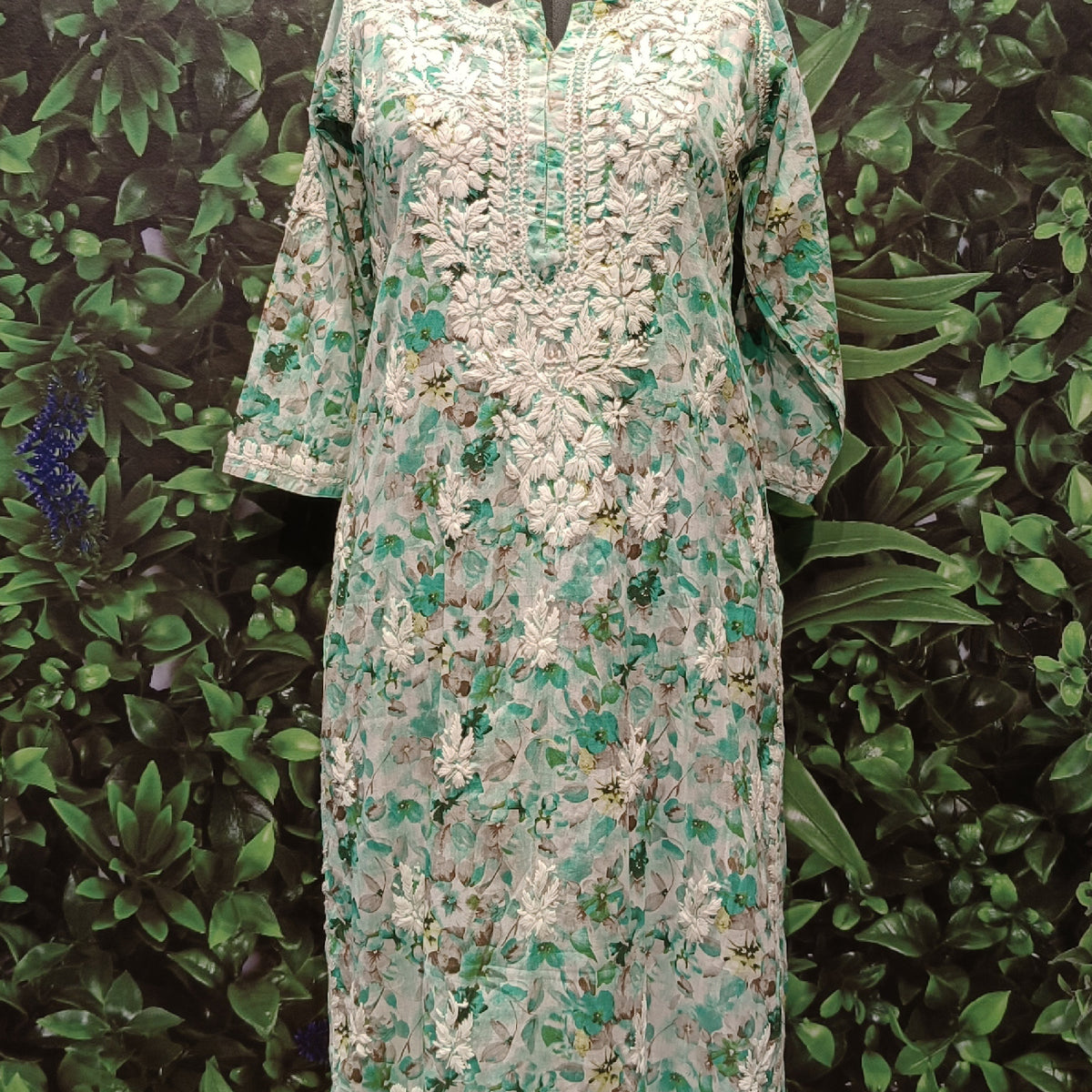 Purchase Green Cotton Lucknowi Chikankari Kurti at Paaie right now.– PAAIE