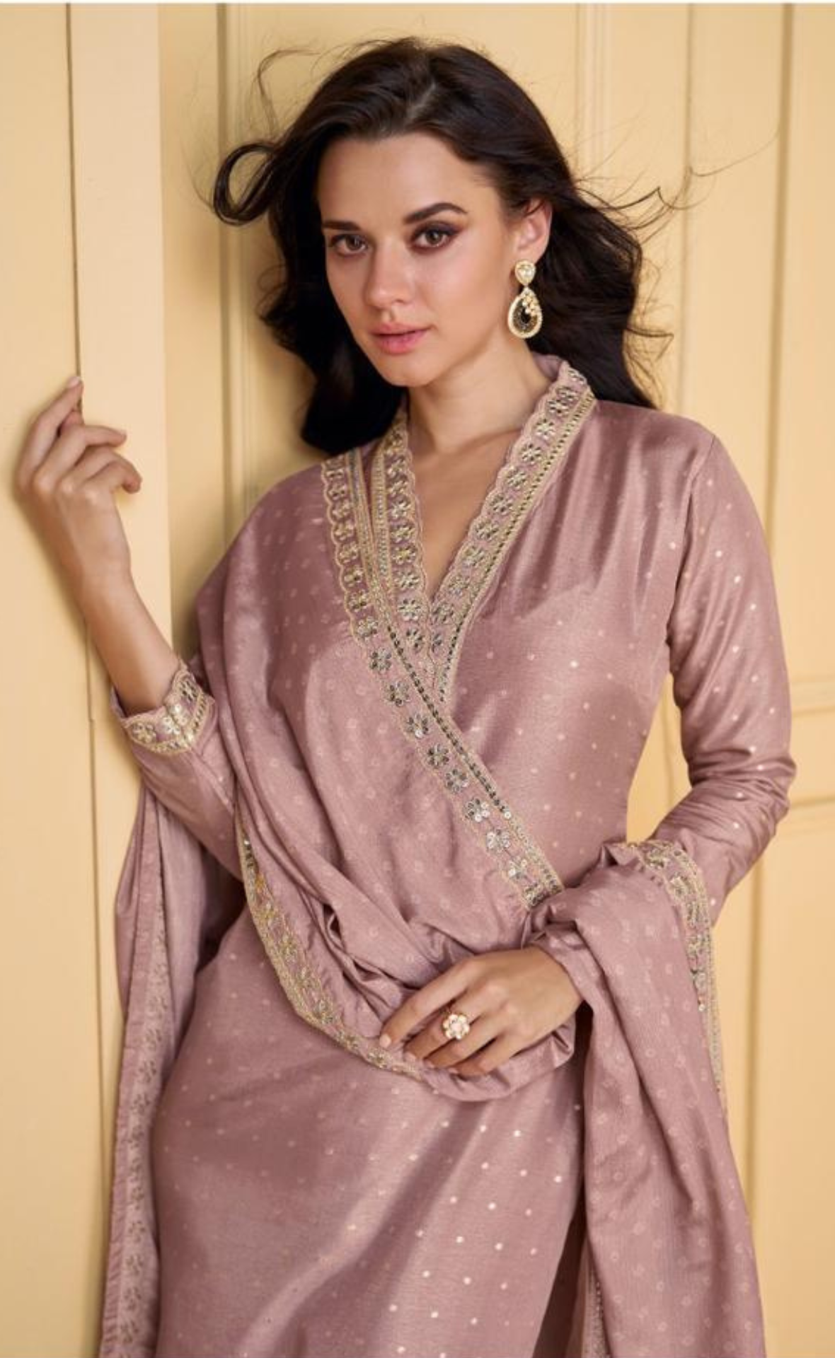 Mauve Traditional Embroidery Silk Salwar Kameez Suit– PAAIE