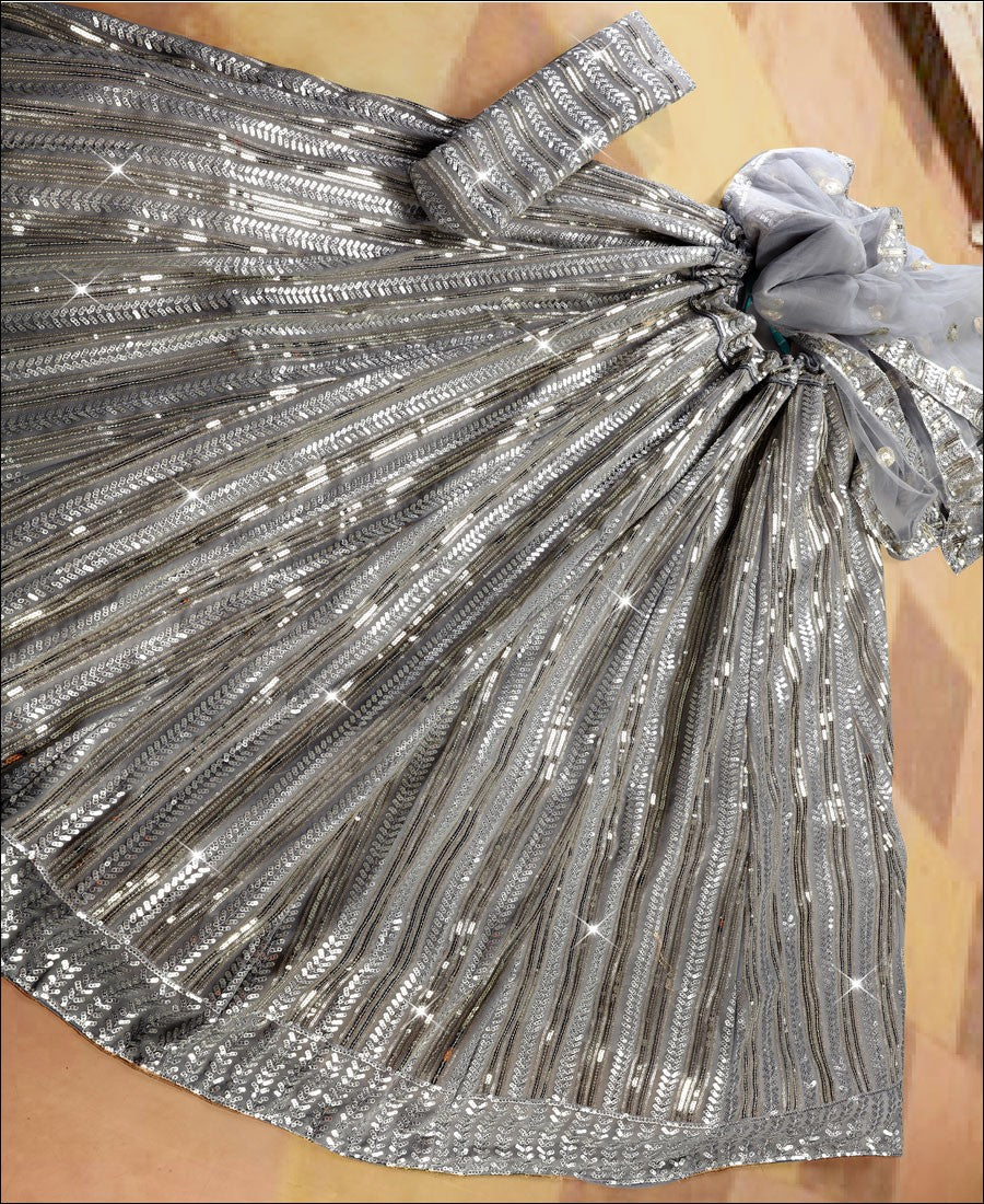 Radiate elegance and charm Grey Georgette Lehenga Choli |Paaie– PAAIE
