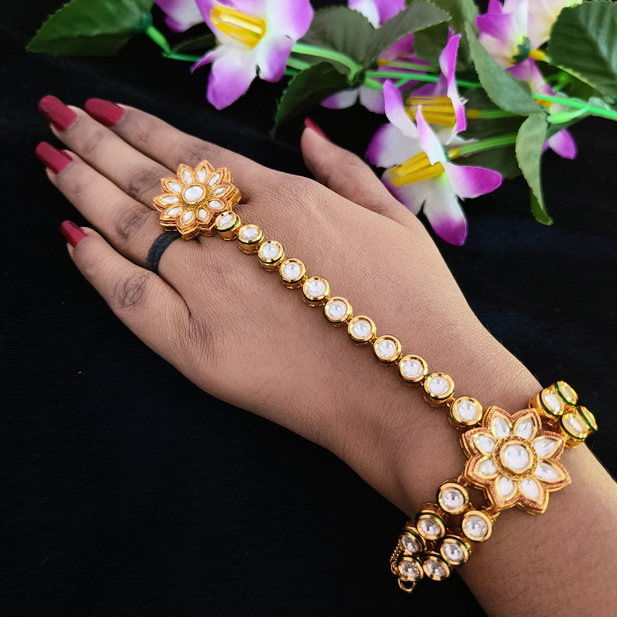 Designer Gold Plated Royal Kundan Openable Haath Phool (Design 117)– PAAIE